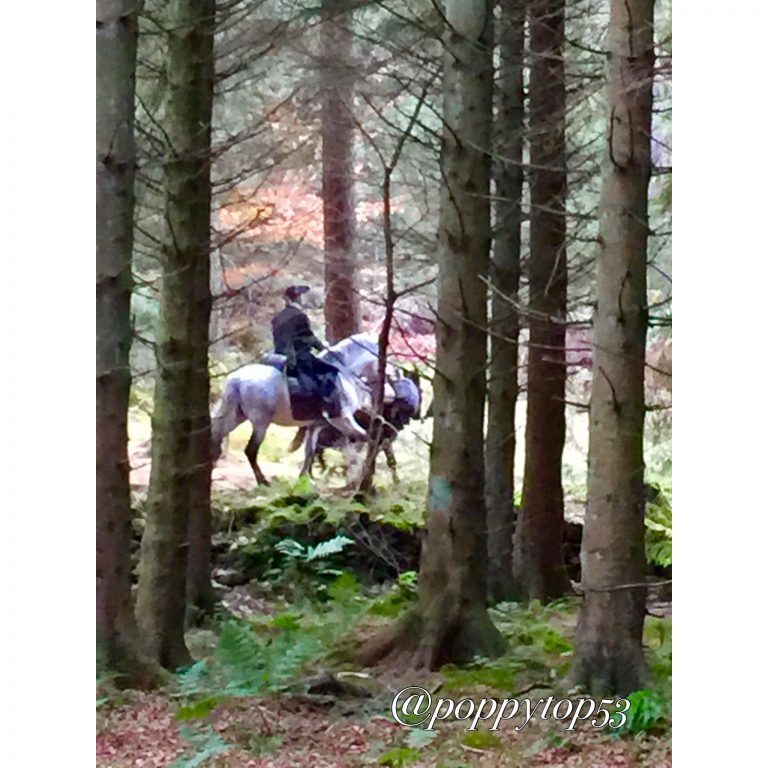 Outlander Season 4 Filming: Behind-the-Scenes Horseback Shots